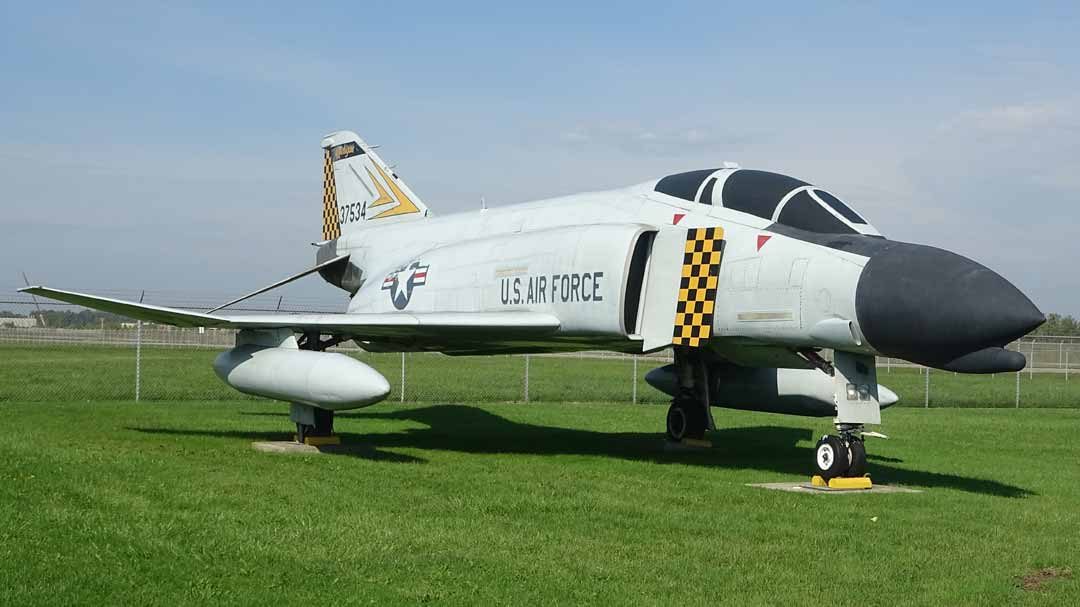 Air Park Displays | Selfridge Military Air Museum